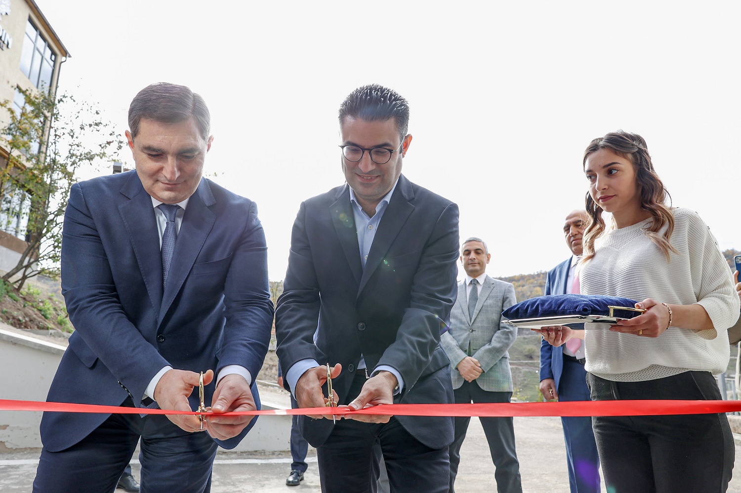 COAF and HayPost inaugurated a renovated post office and pharmacy in Debet